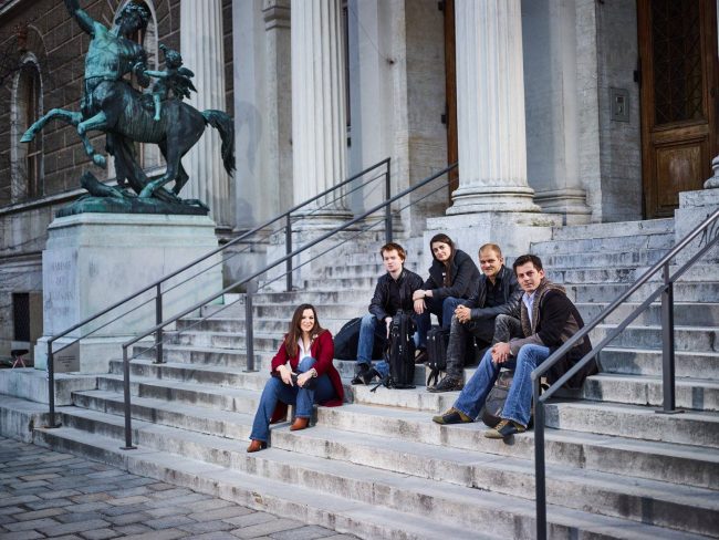 ウィーン・フィルのフルート奏者カリン・ボネッリ氏（Karin Bonelli）の新しいプロジェクト「Artos-Quintett Wien ...