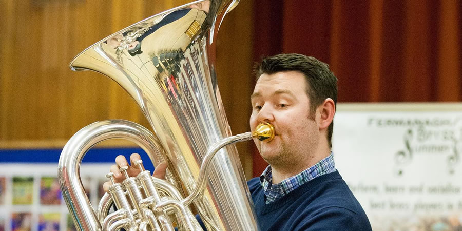 「私にとっては、練習の量ではなく質なのです」演奏家インタビュー：レス・ネイシュ氏（テューバ奏者、Les Neish, Tuba） - 吹奏楽 ...